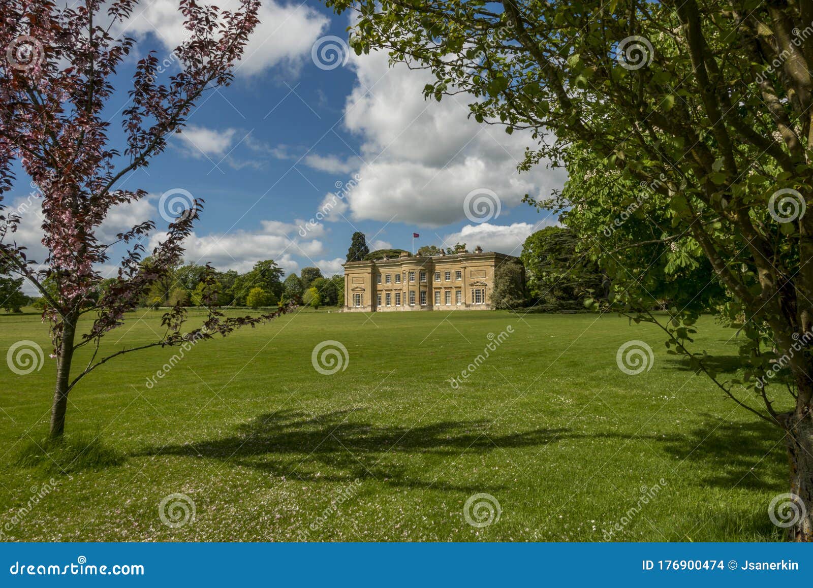 Spetchley House and Trees Worcestershire Stock Photo - Image of ...
