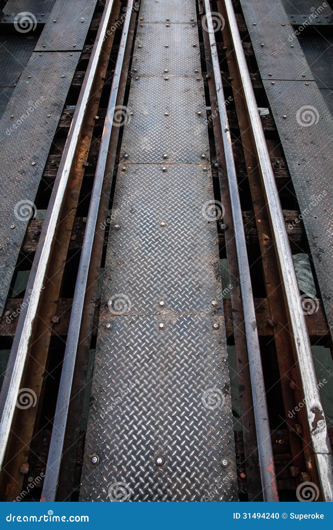 Treinspoor stock foto. Image of spoor, trein, vervoer - 31494240