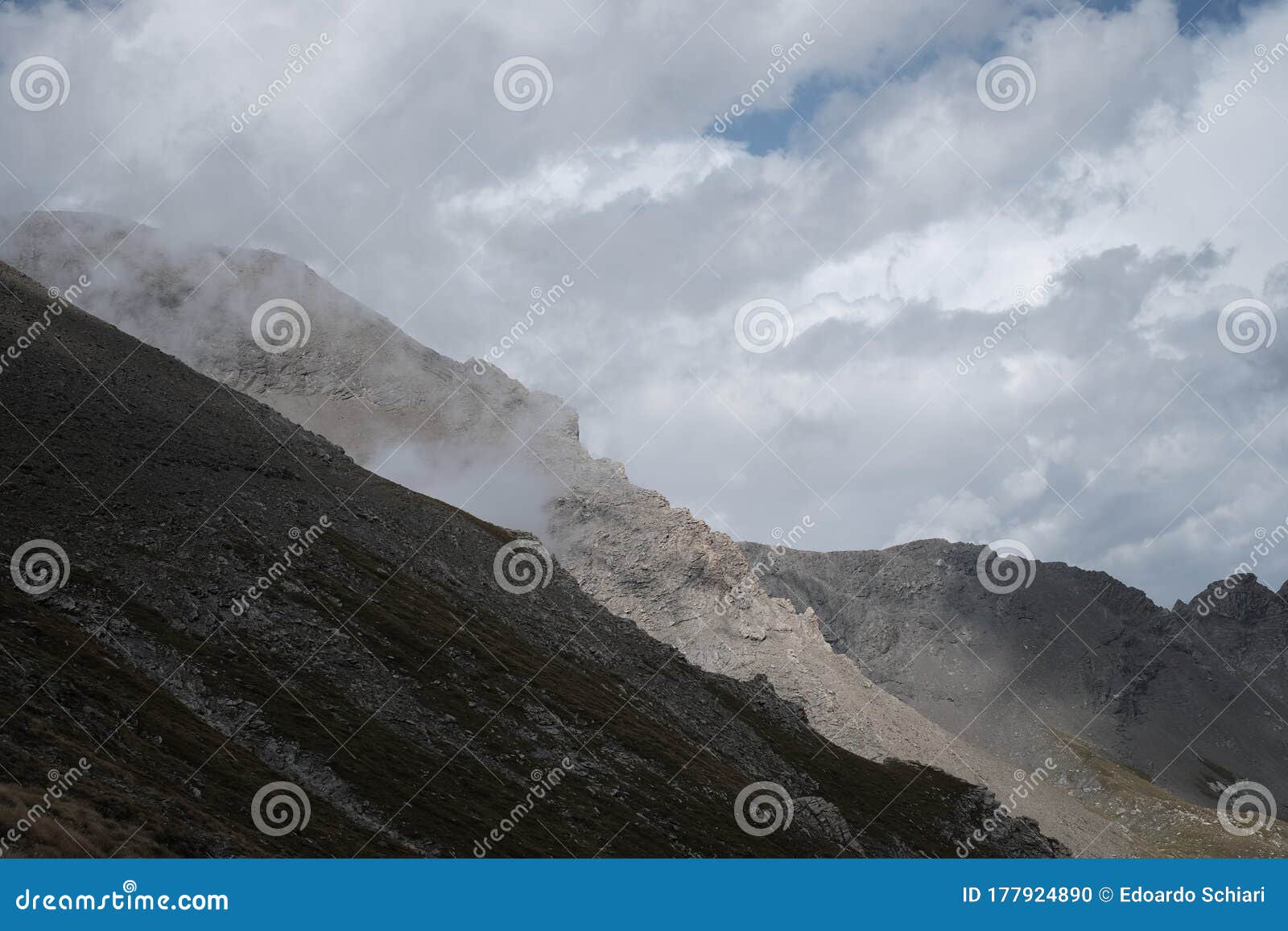 Trekking on the Rocciamelone Stock Photo - Image of hiker, flag: 177924890