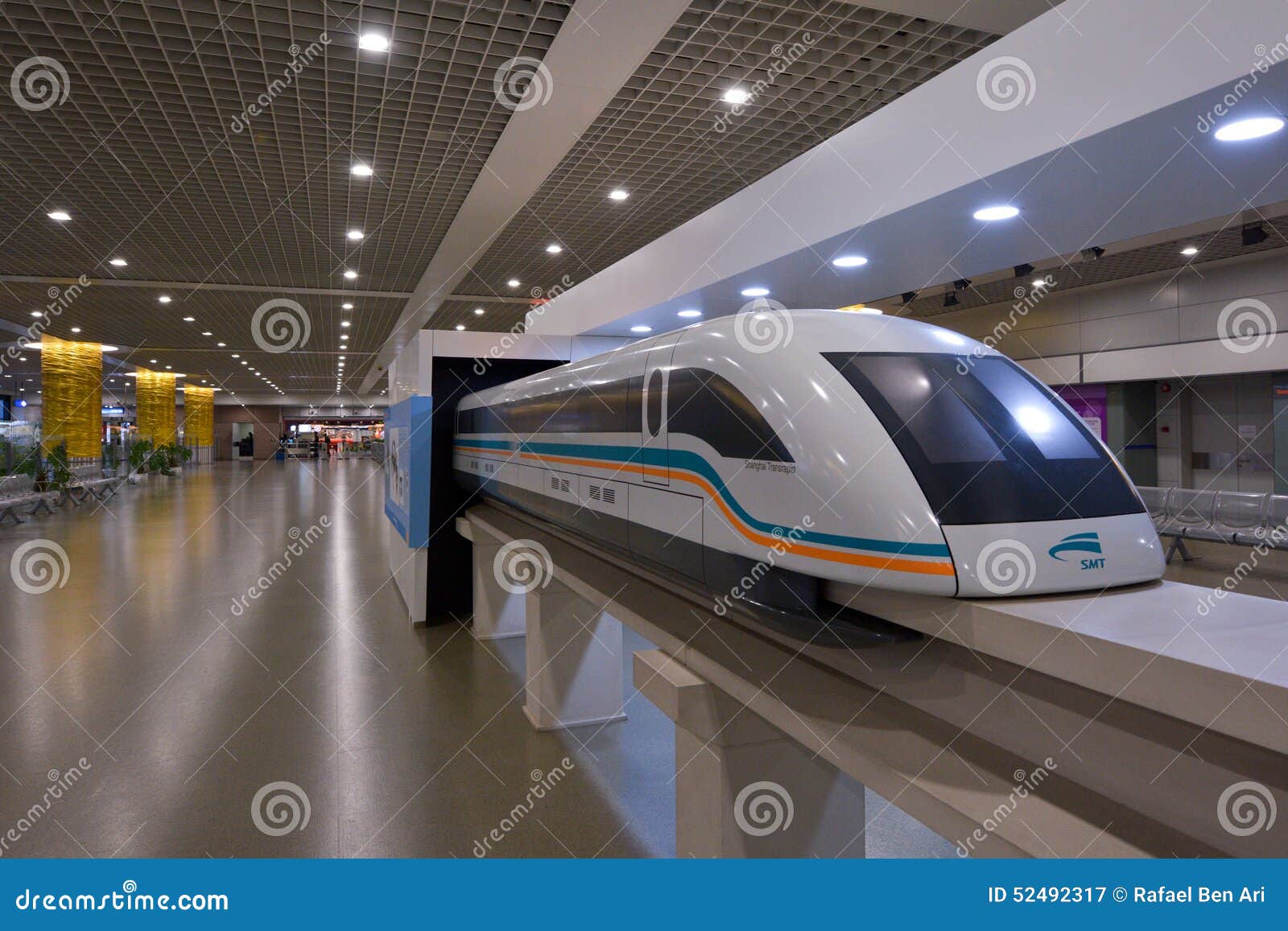 Trem De Shanghai Maglev - Shanghai Transrapid Fotografia Editorial ...