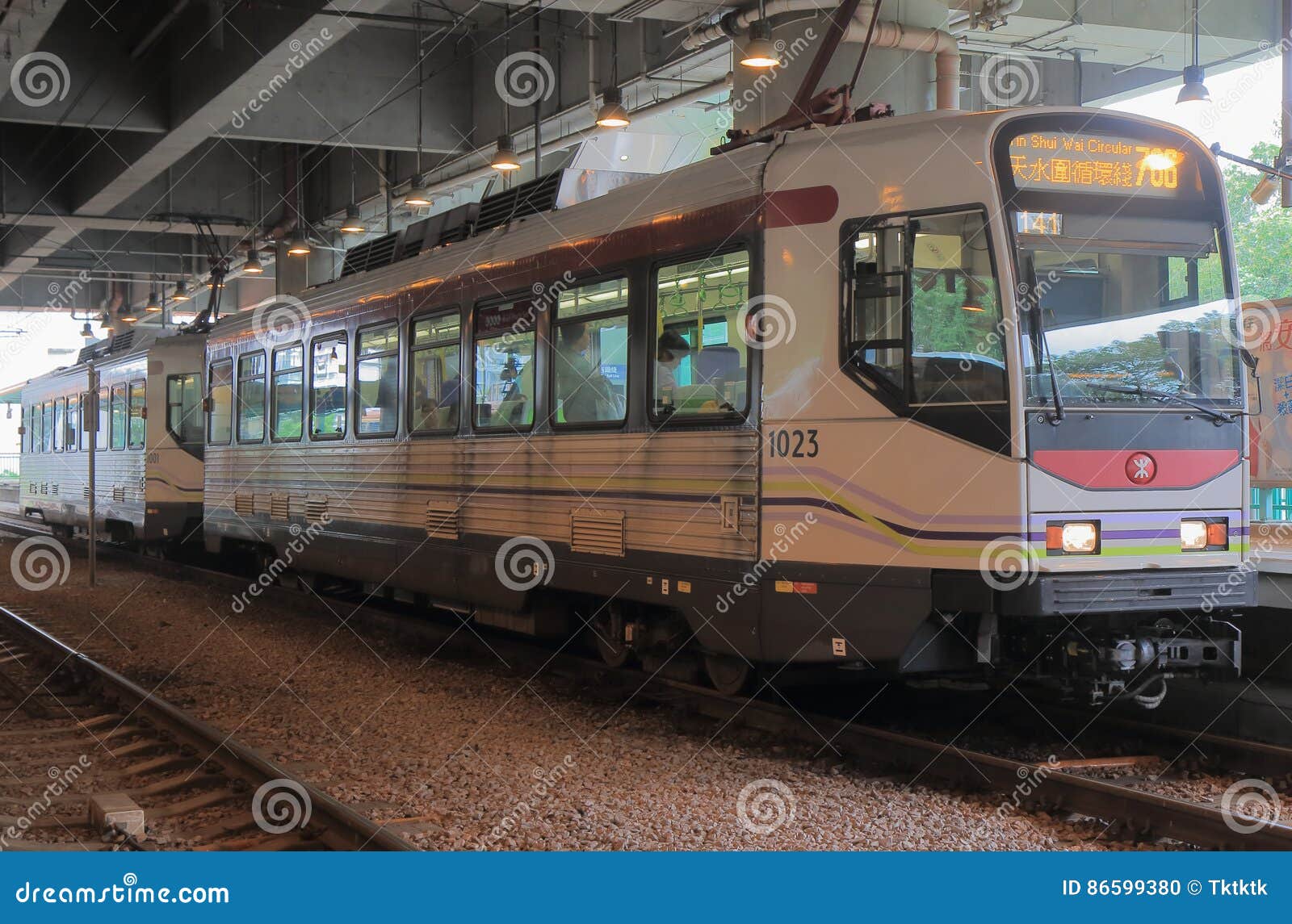 Tren De Hong Kong Light Rail Transit LRT Imagen editorial - Imagen de ...