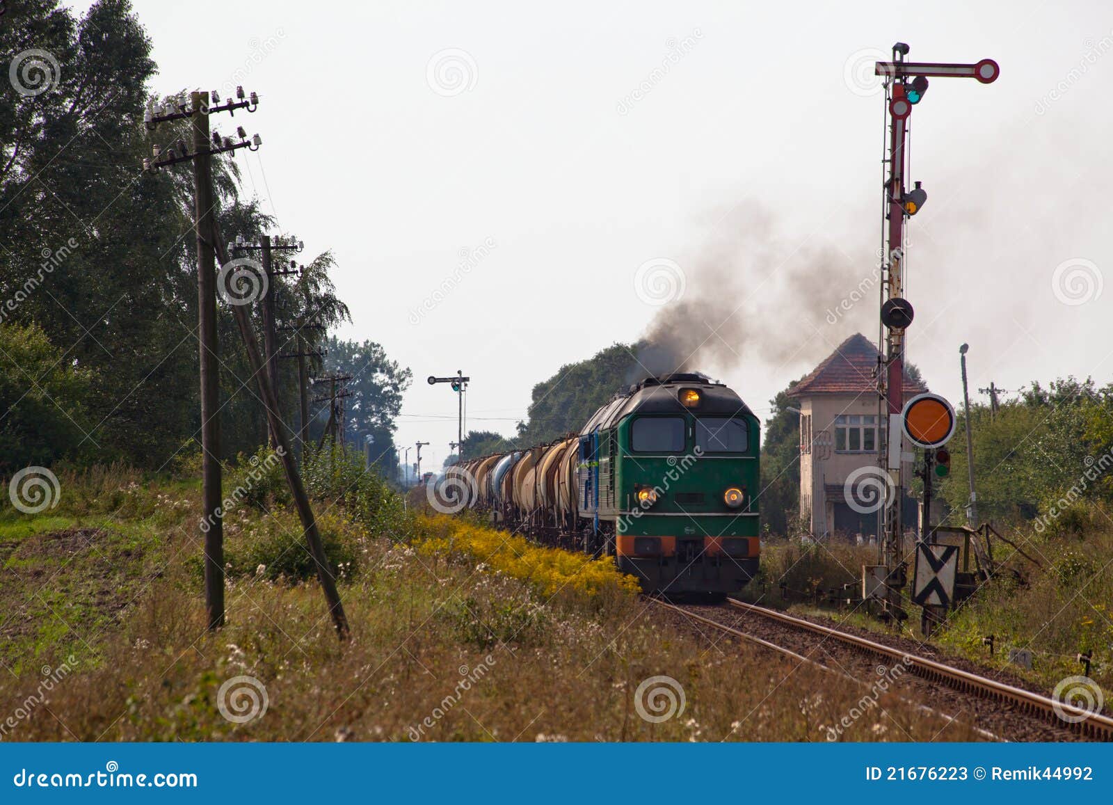 Tren diesel de la carga imagen de archivo. Imagen de existencias - 21676223