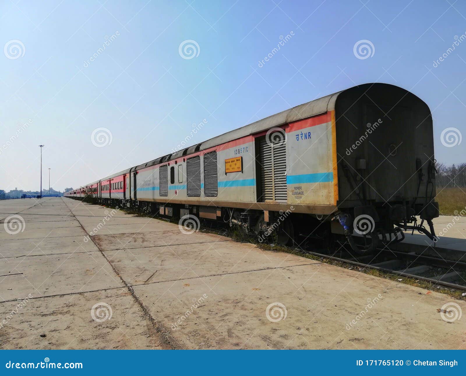 Tren en india foto de archivo. Imagen de ferrocarriles - 171765120