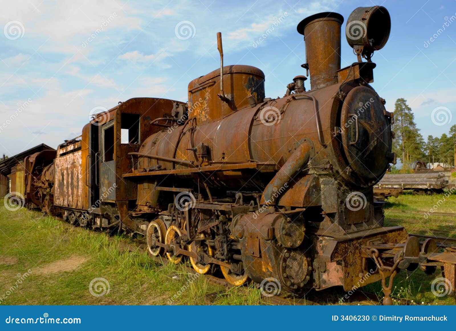 Tren oxidado viejo foto de archivo. Imagen de hierro, resistido - 3406230