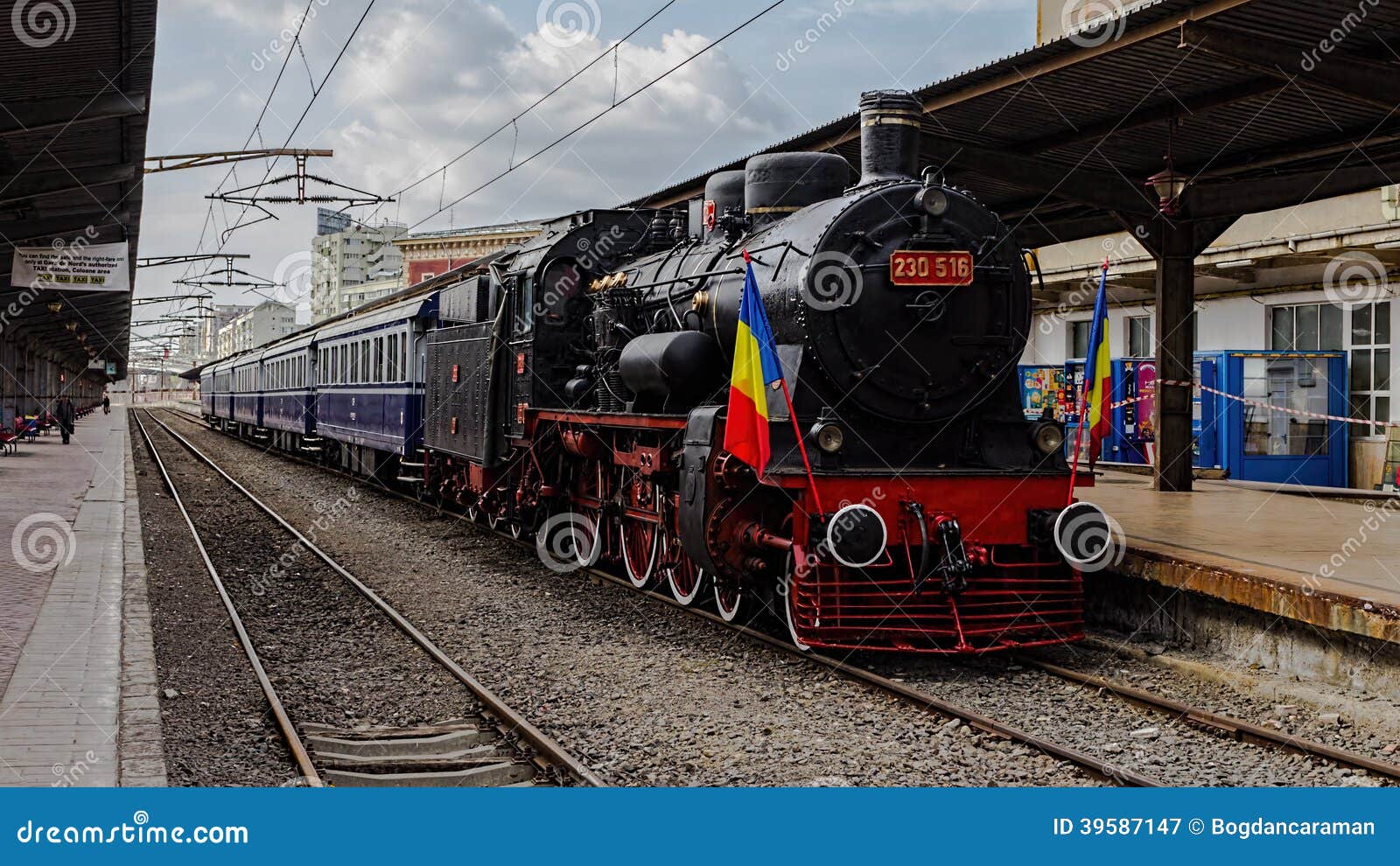 Tren real rumano fotografía editorial. Imagen de afuera - 39587147