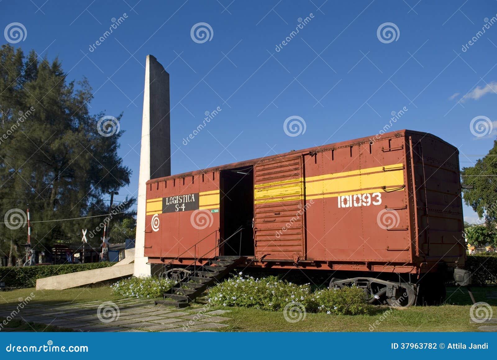 Tren, Santa Clara, Cuba fotografía editorial. Imagen de milicia - 37963782