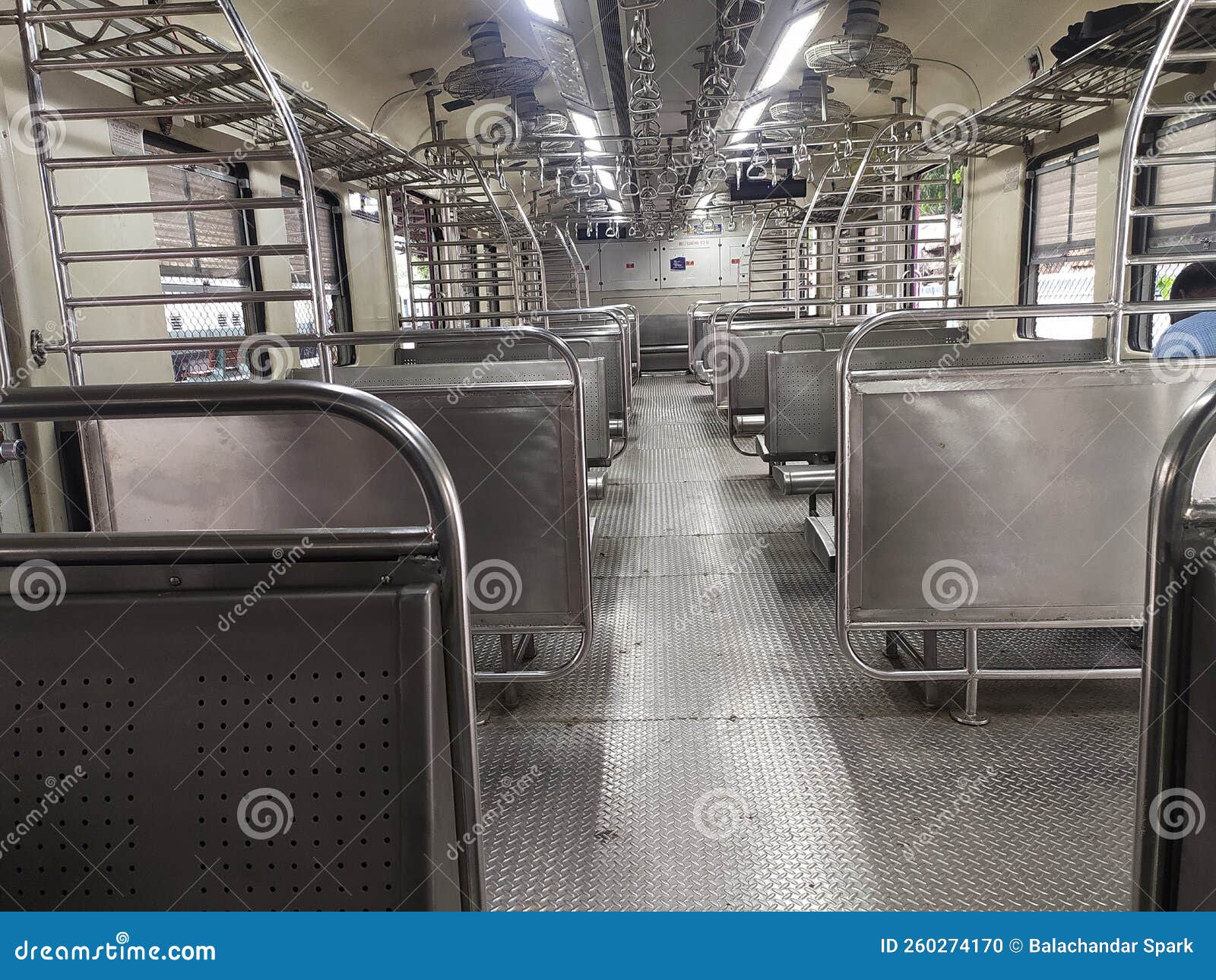 Tren Suburbano Chennai Interior View Chennai India Oct 31 2022 Imagen ...