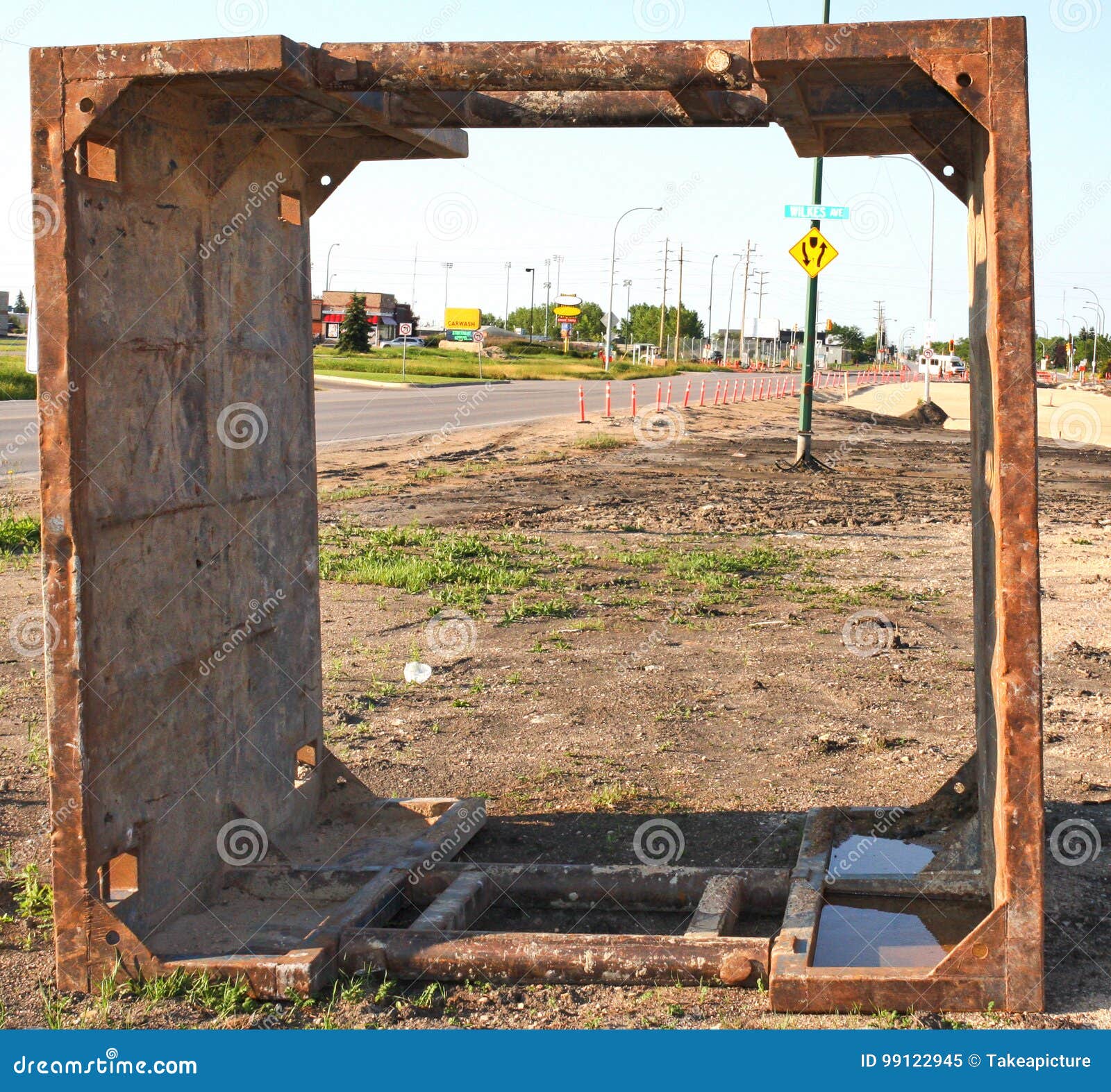 A trench shield box stock image. Image of workers, shoring - 99122945
