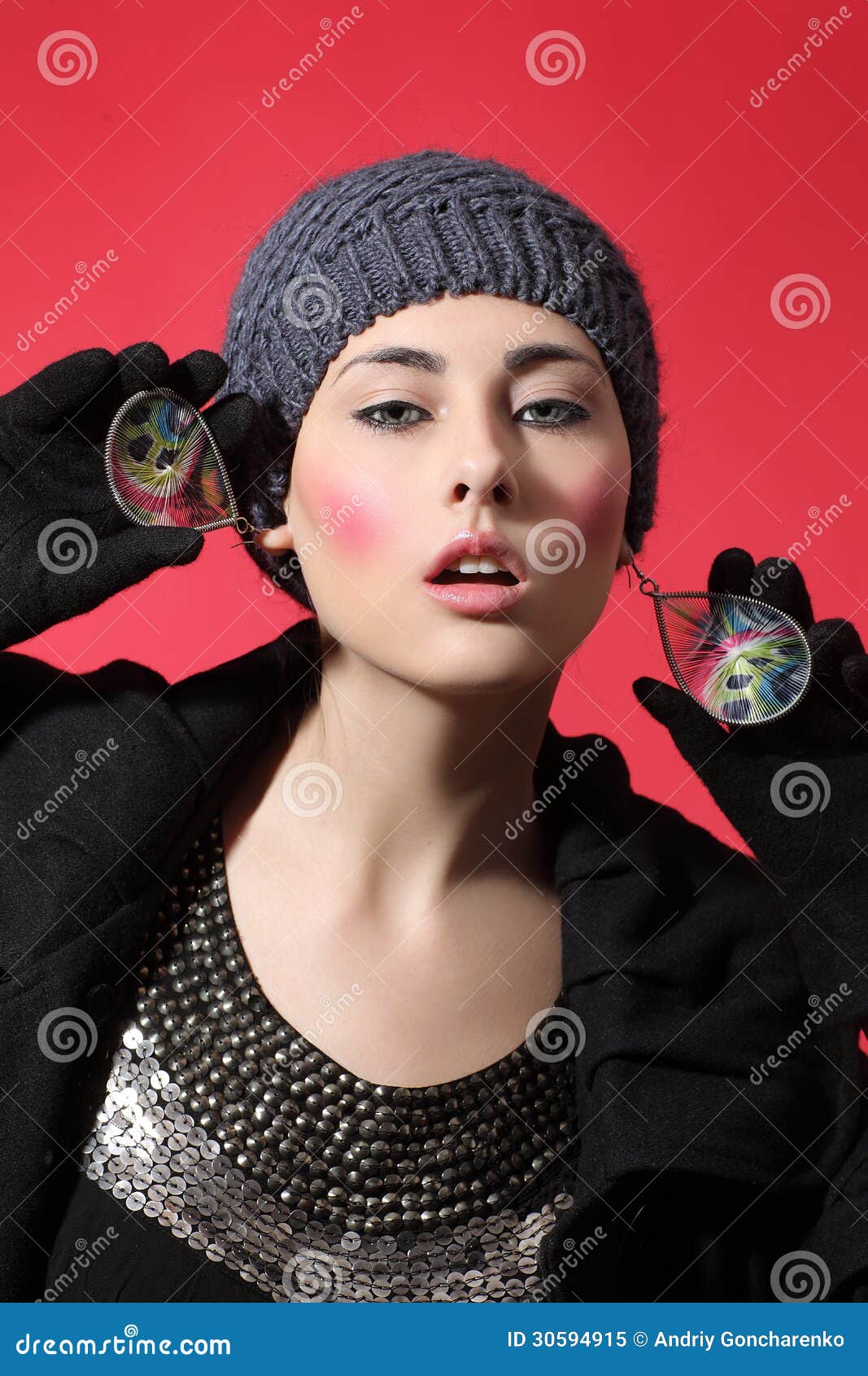 Trendig flicka fotografering för bildbyråer. Bild av attraktiv - 30594915