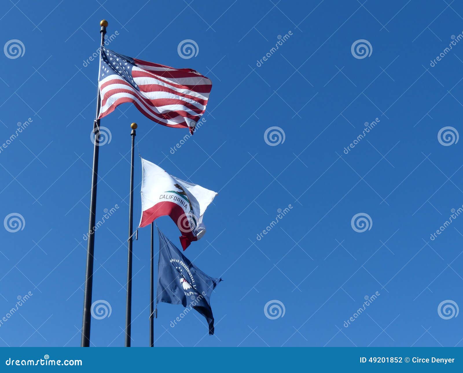Tres banderas foto de archivo. Imagen de california, vuelo - 49201852