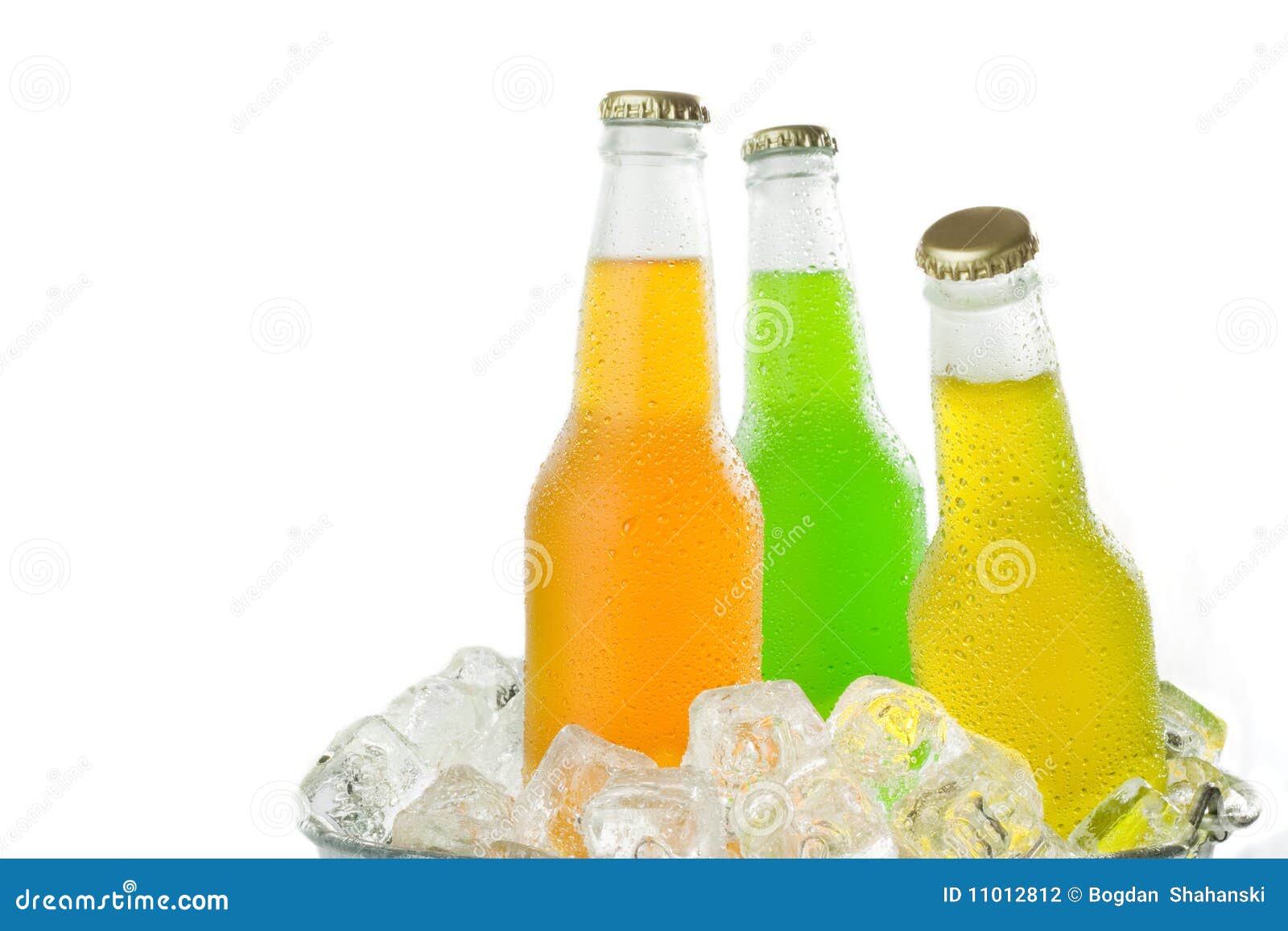 Tres Bebidas Frías En Hielo Foto de archivo - Imagen de cristal ...