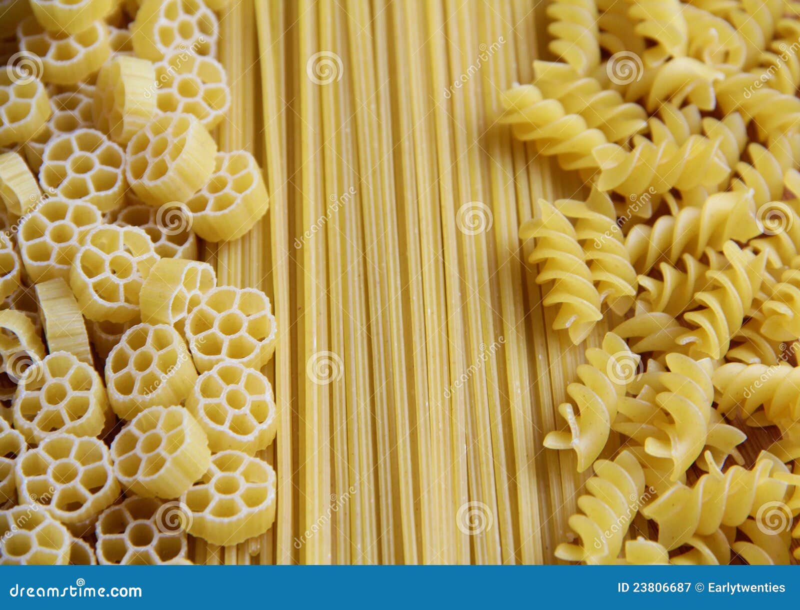 Tres clases de pastas imagen de archivo. Imagen de ingrediente - 23806687