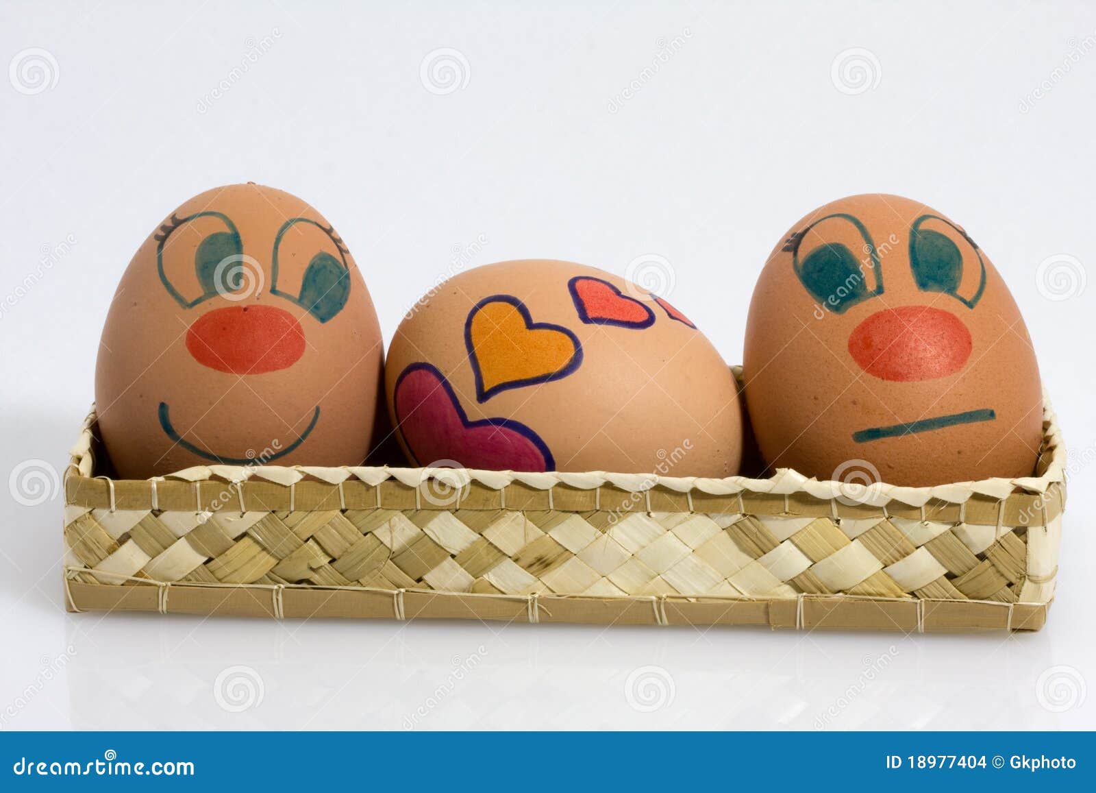 Tres huevos foto de archivo. Imagen de alimento, sonrisa - 18977404