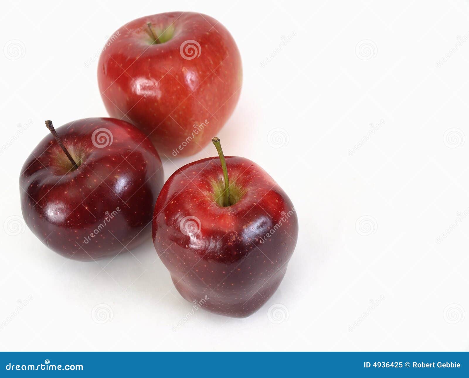 Tres manzanas rojas imagen de archivo. Imagen de cocinero - 4936425