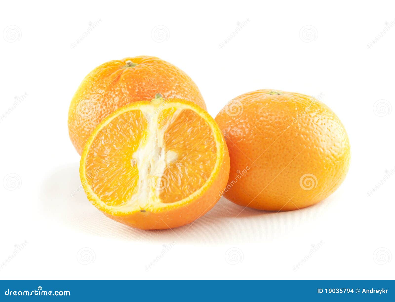 Tres naranjas foto de archivo. Imagen de alimento, aislado - 19035794