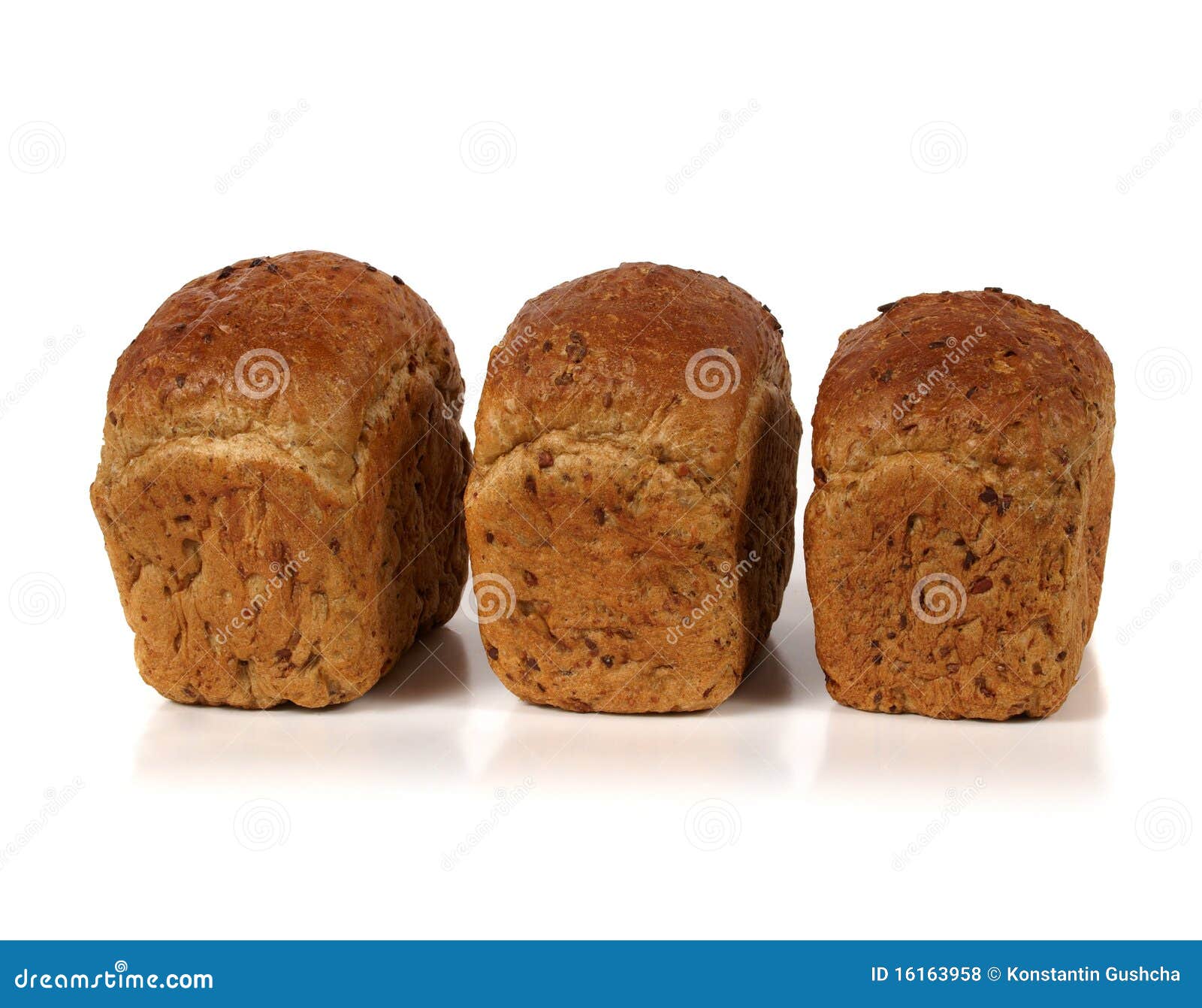 Tres Panes De Pan Con Ocho Cereales Foto de archivo - Imagen de gordo ...