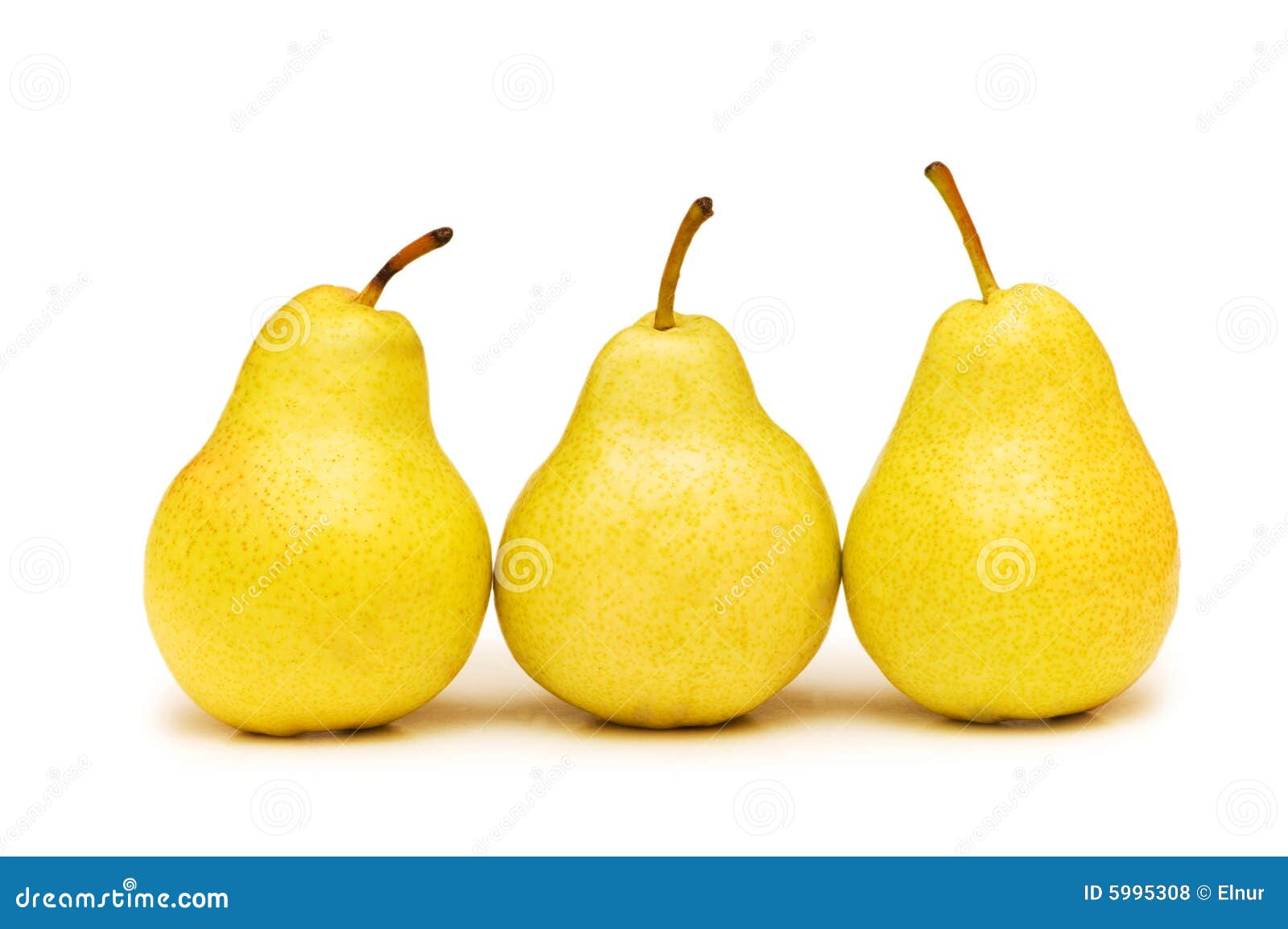 Tres Peras Amarillas Aisladas Foto de archivo - Imagen de alimento ...