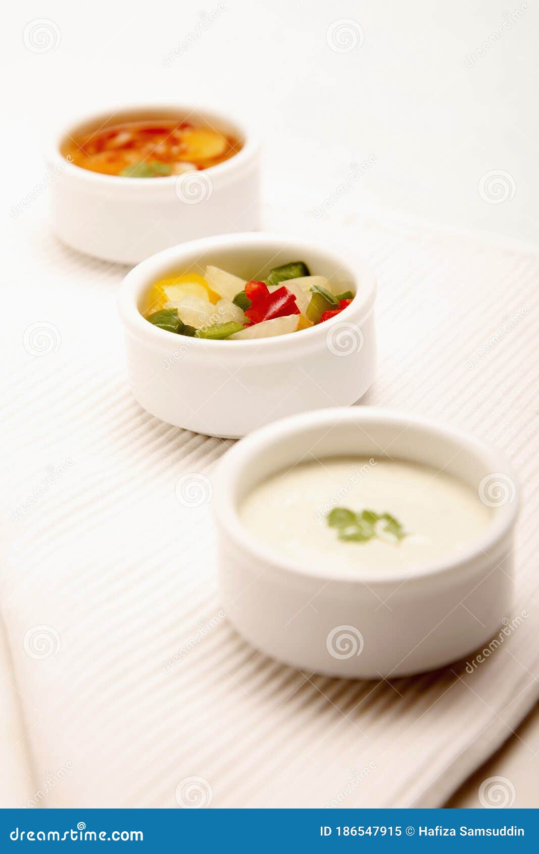 Tres Tipos Diferentes De Dips. Imagen Conceptual Imagen de archivo ...