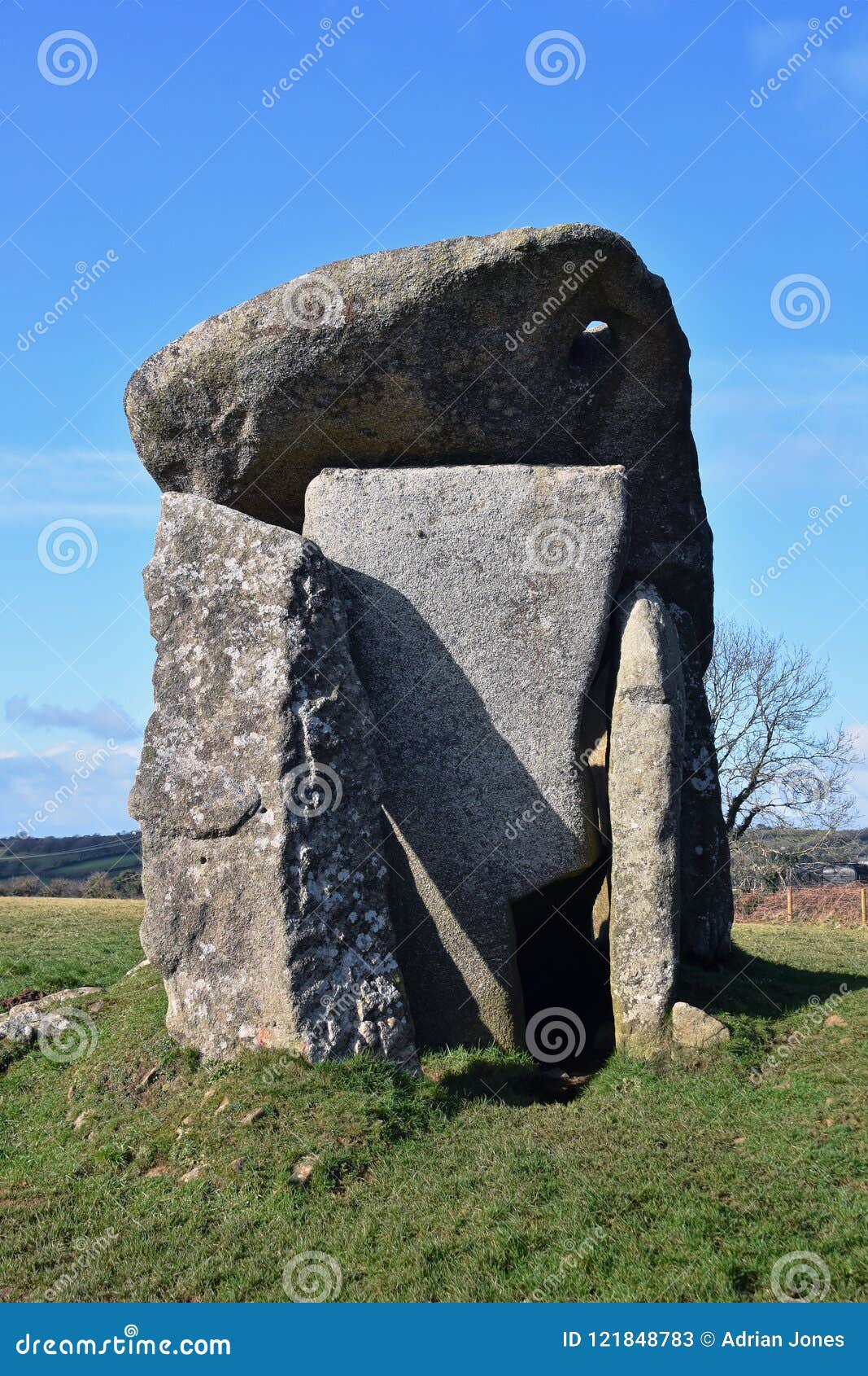 Trevethy Quoit stock image. Image of ruin, ruins, travel - 121848783
