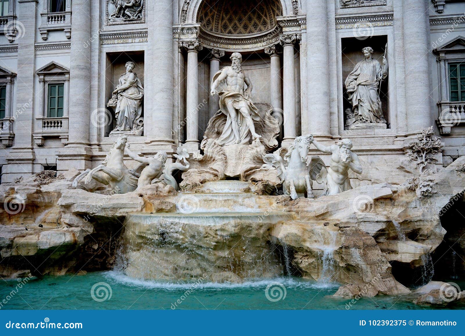 Trevi Fontein in Rome stock afbeelding. Image of grootste - 102392375