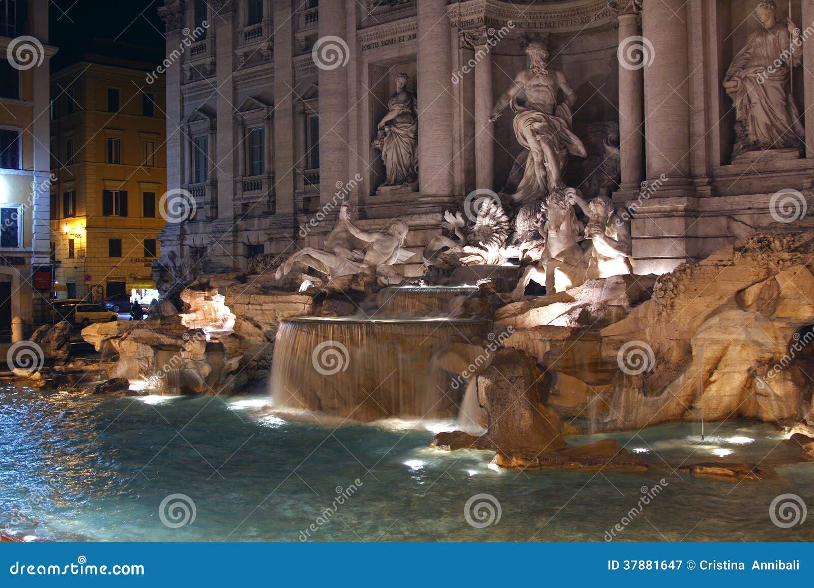 Trevi Fountain editorial photography. Image of fountain - 37881647
