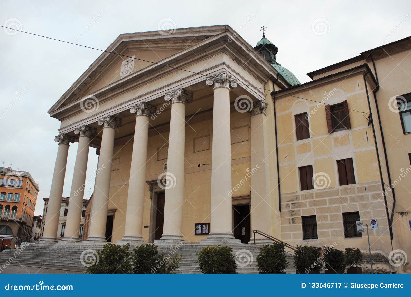Treviso cathedral. editorial photography. Image of chiesa - 133646717