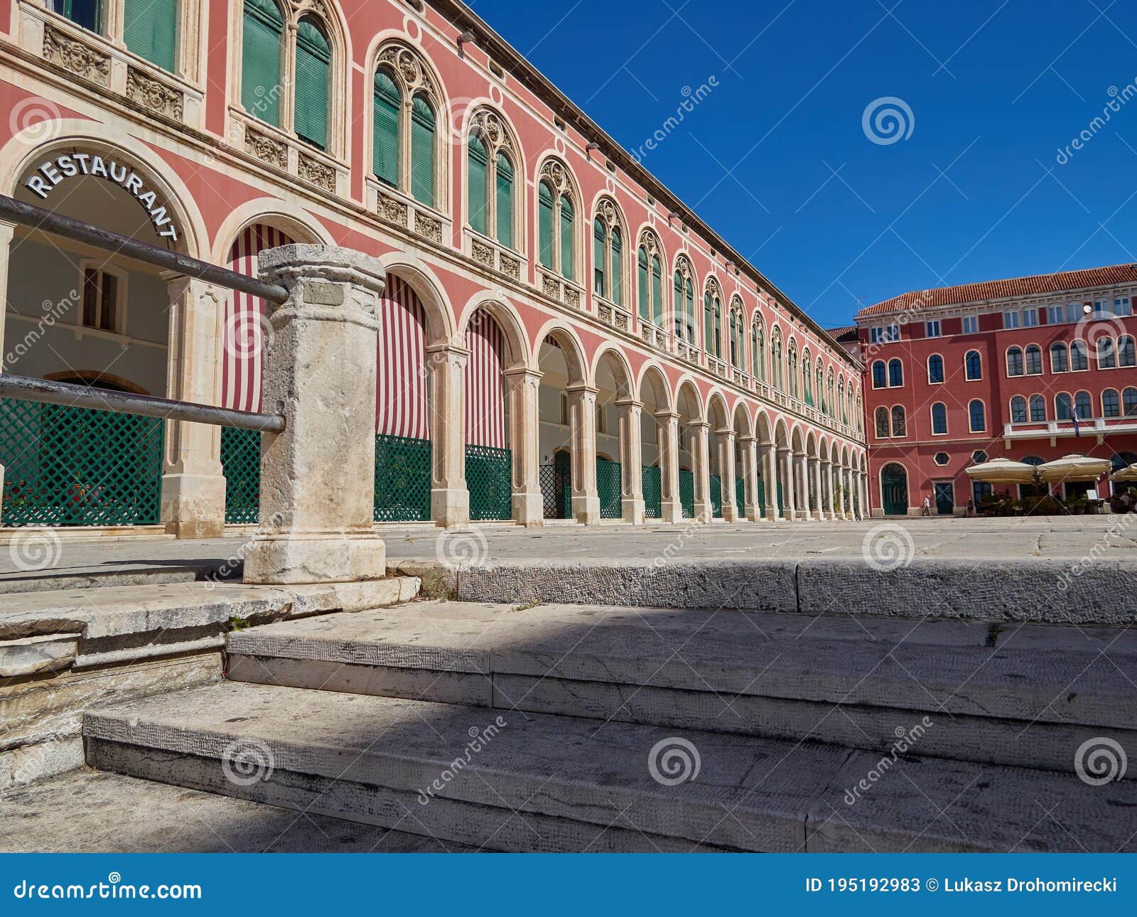Trg Republike - Prokurative in Split Editorial Stock Photo - Image of adriatic, vacation: 195192983