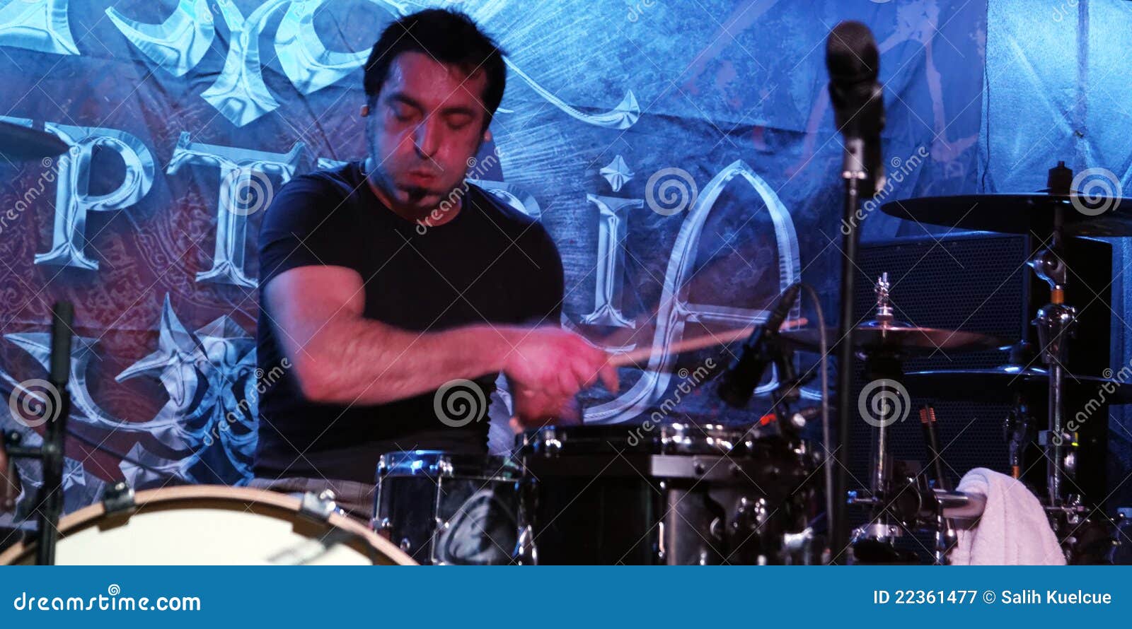 Tri State Corner - drummer editorial photography. Image of state - 22361477