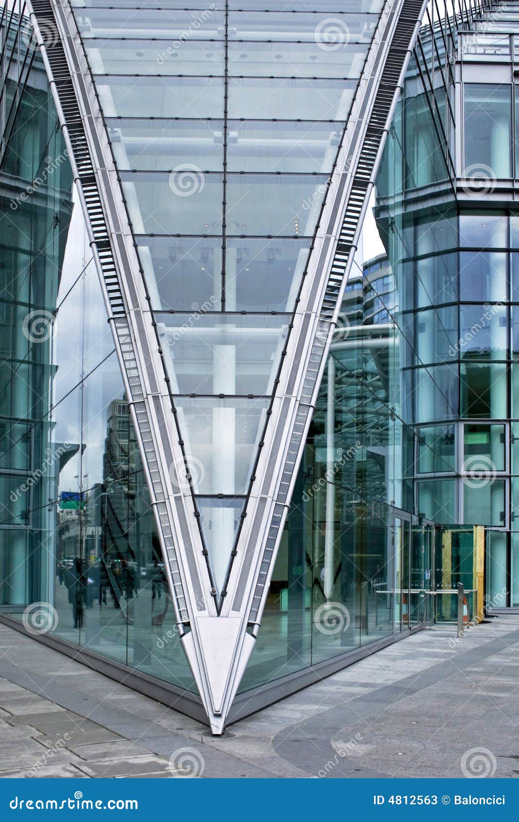 Triangle building 2 stock image. Image of company, glass - 4812563