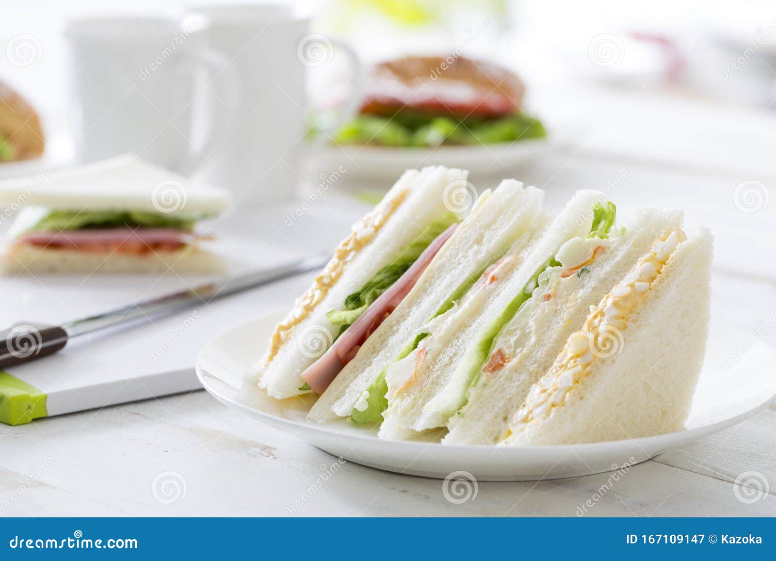Triangle cut sandwich stock image. Image of cooking - 167109147