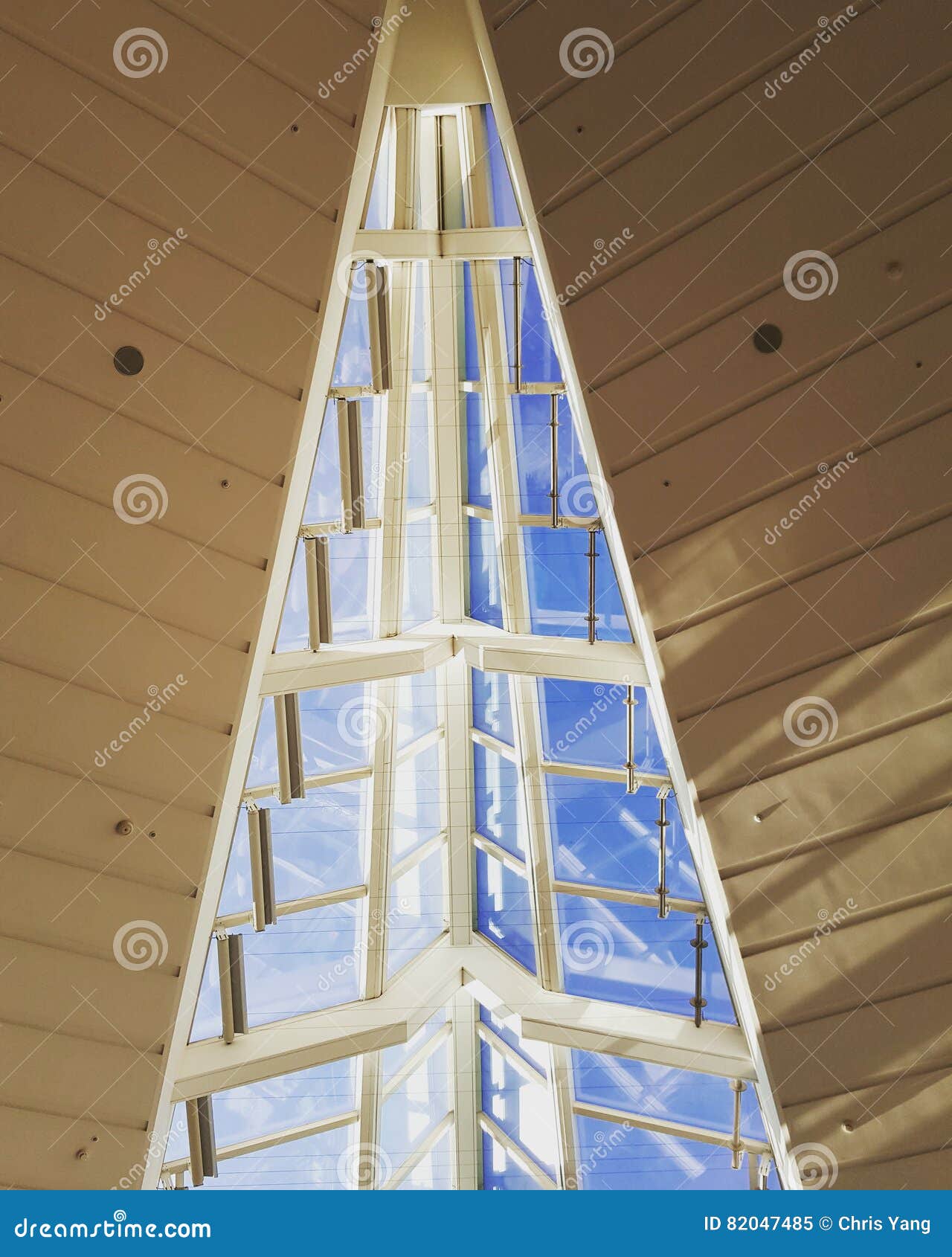 Triangle window editorial image. Image of light, decorative - 82047485