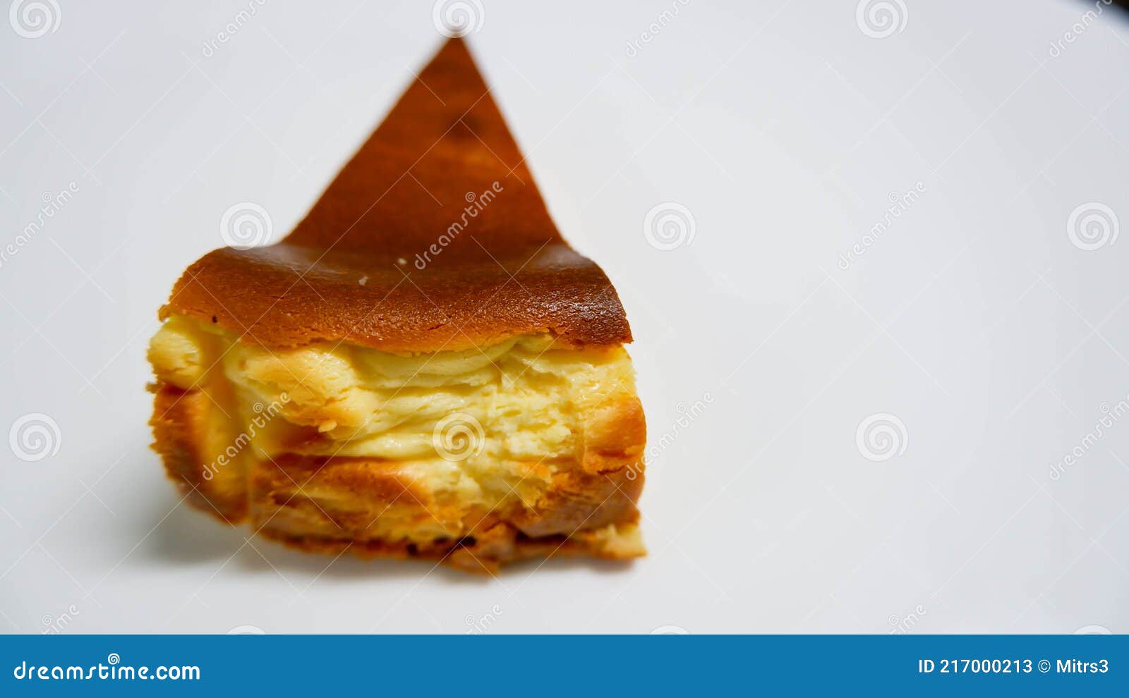Triangular Burnt Cheese Cake Stock Image - Image of burn, gourmet ...