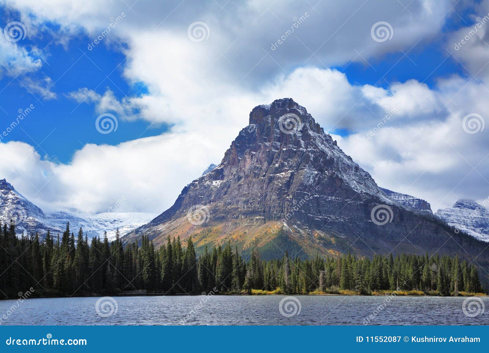 Triangular mountain stock image. Image of nature, loch - 11552087