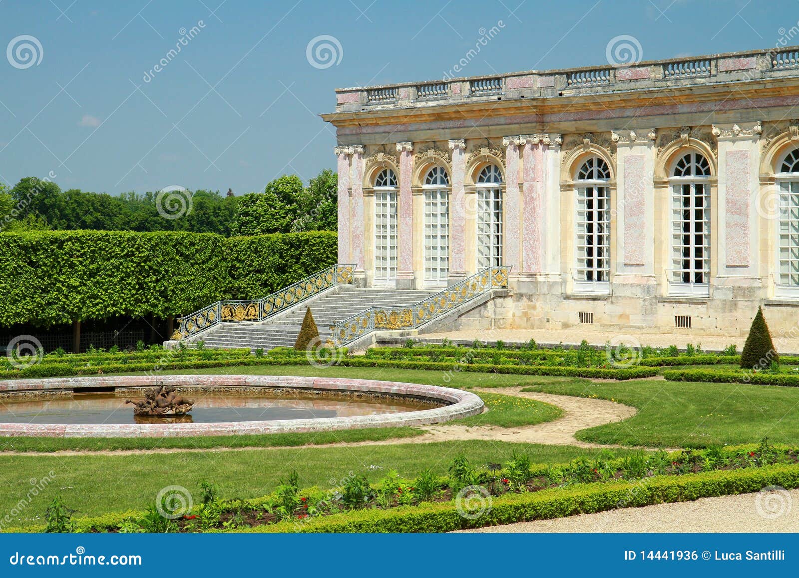 Trianon magnífico foto de archivo. Imagen de dominio - 14441936