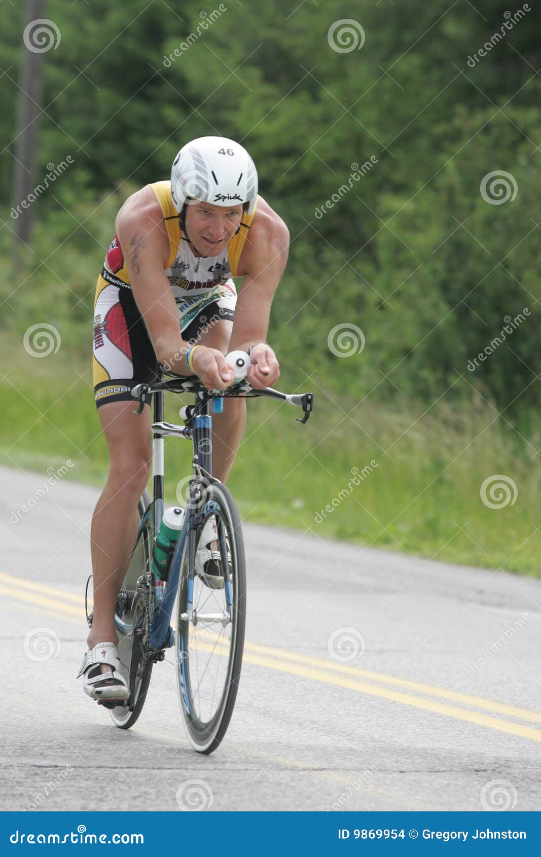 Triathlete Justin Henkel editorial stock image. Image of exert - 9869954