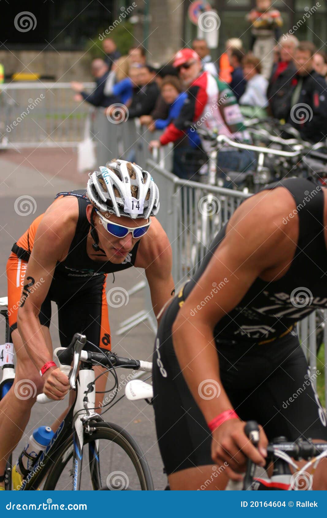 Triathlon race editorial stock image. Image of fitness - 20164604