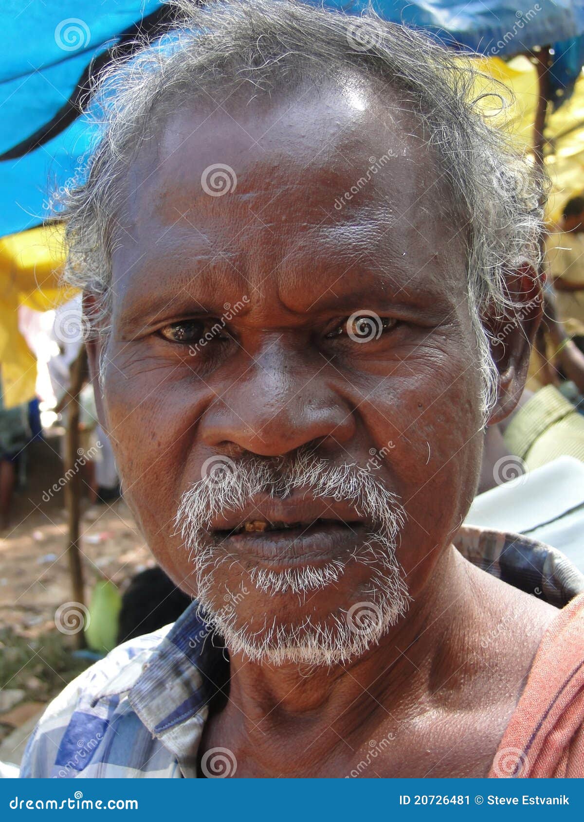 Tribal Man Poses for Portrait Editorial Photo - Image of chili, people ...