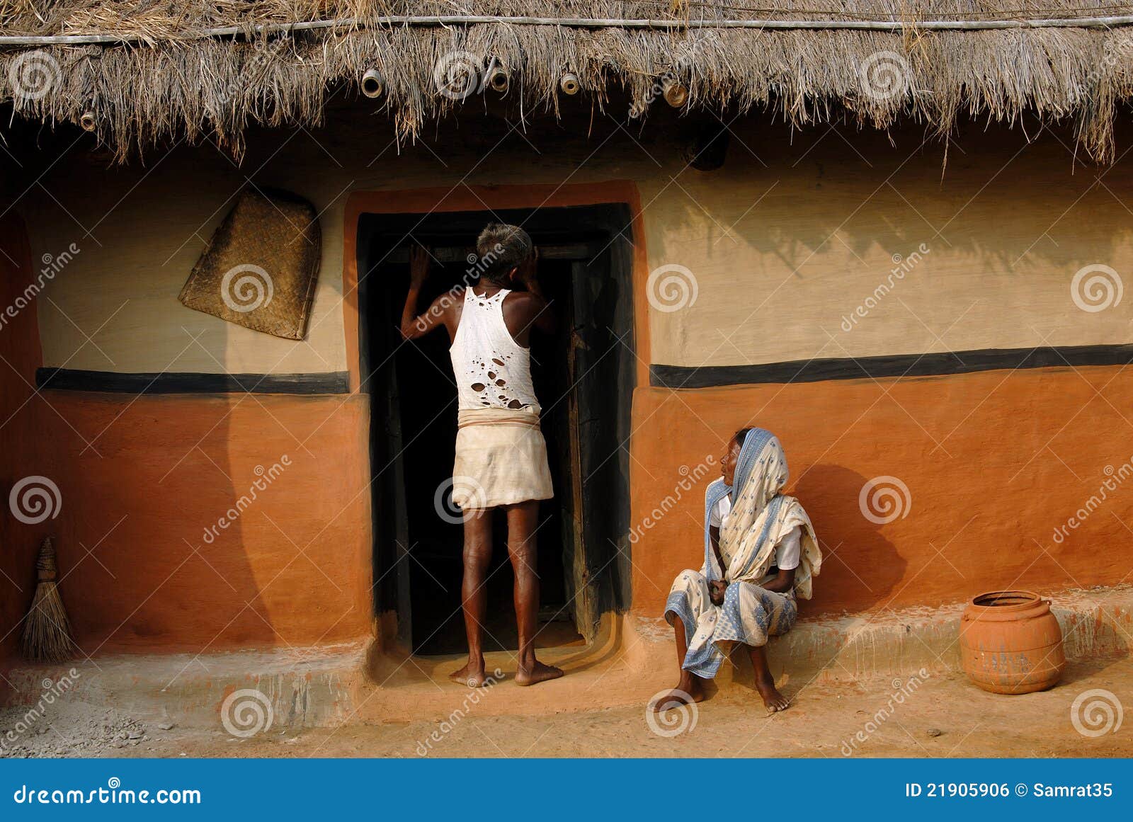 Tribal Poverty editorial photo. Image of aria, woman - 21905906