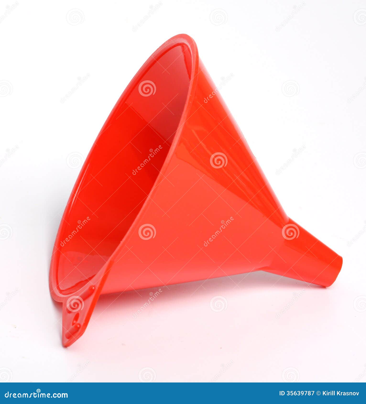 Trichter lokalisiert stockbild. Bild von einzeln, trichter - 35639787