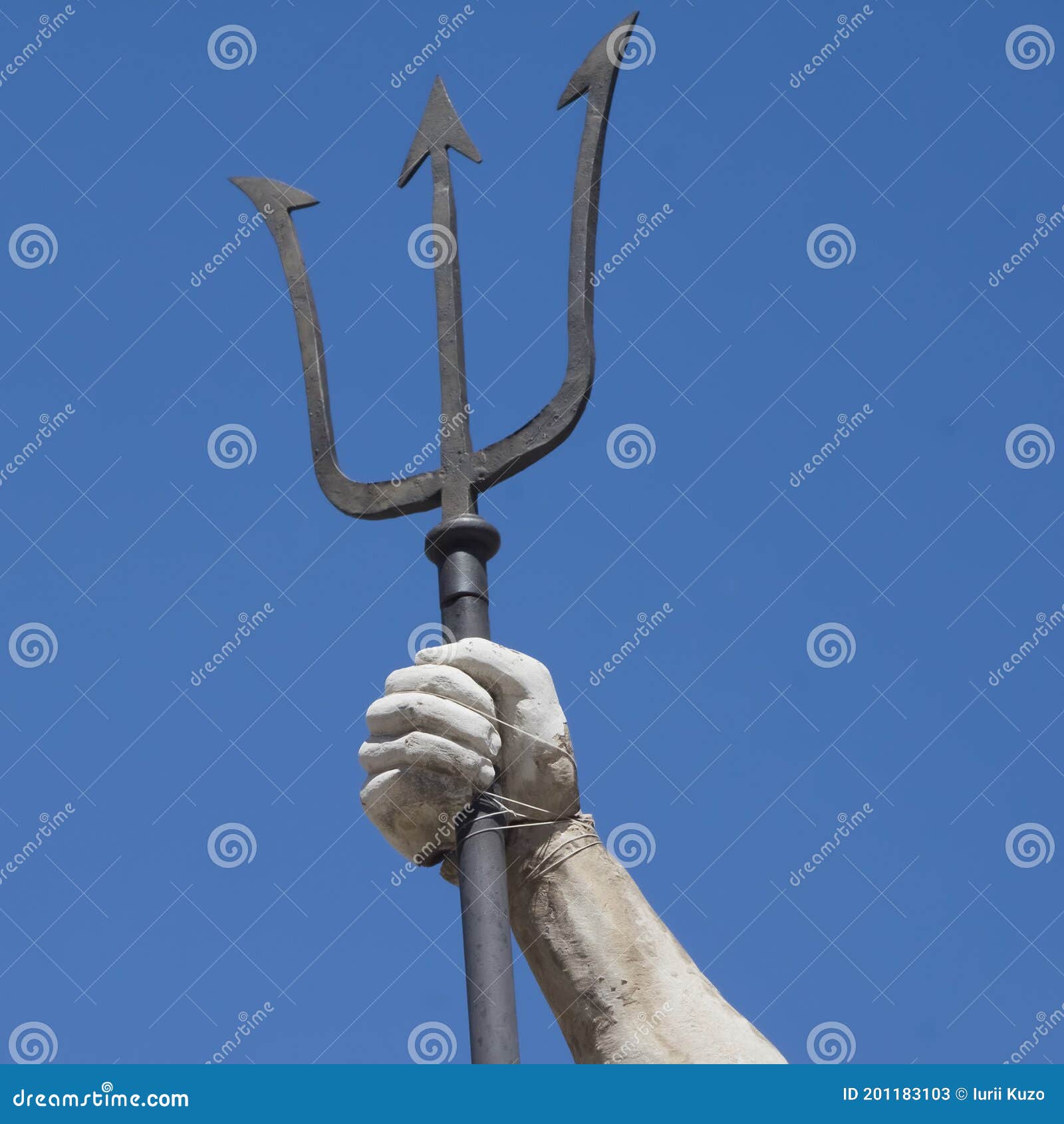 Tridente Como Símbolo Del Poder Del Dios De Los Mares Y Océanos Neptune ...