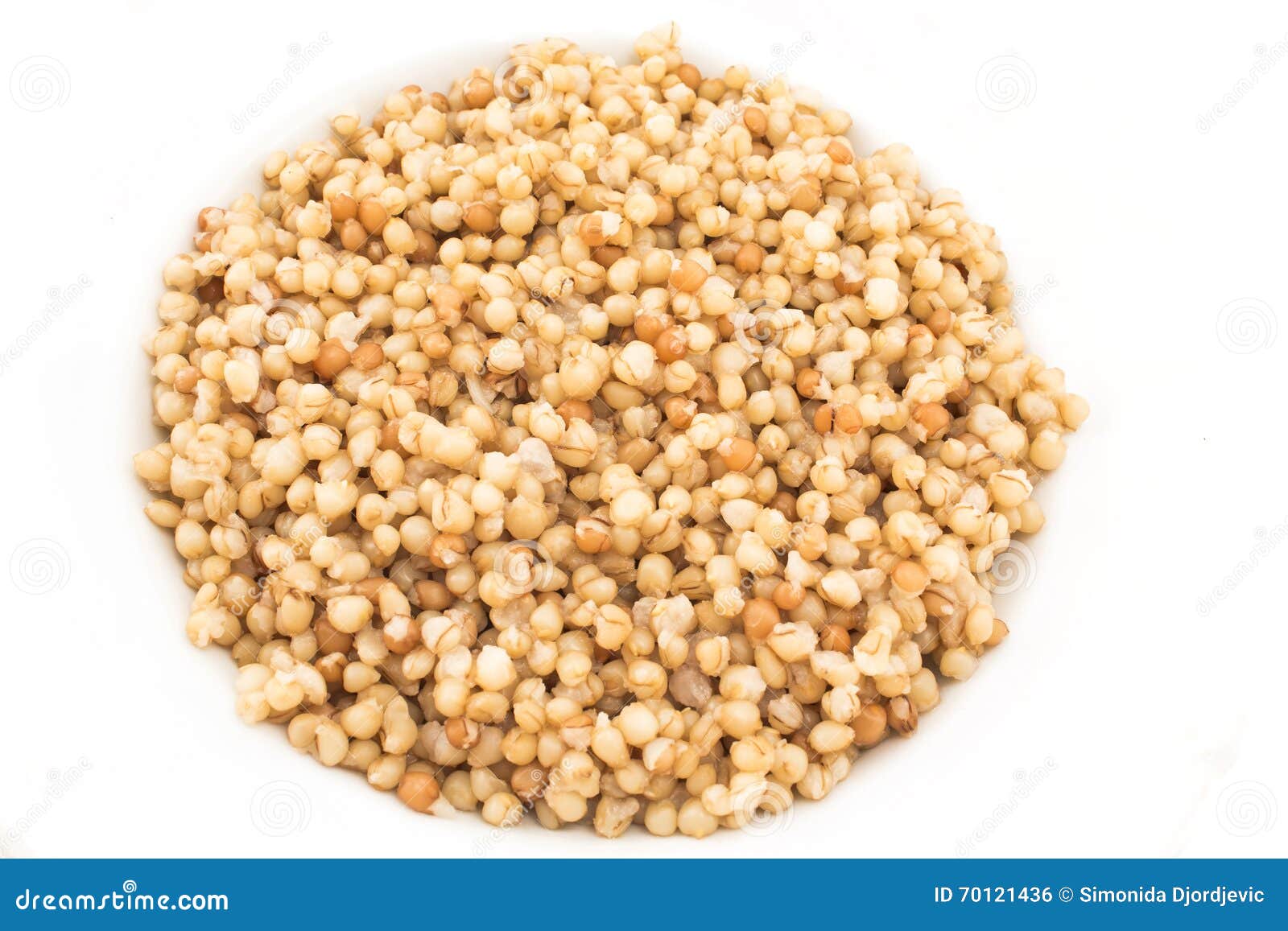 Trigo Cocinado Aislado En Blanco Foto de archivo - Imagen de alimento ...