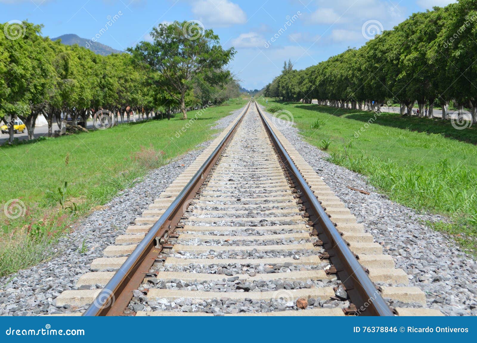 Trilho-trem foto de stock. Imagem de trem, viajar, ferrovia - 76378846