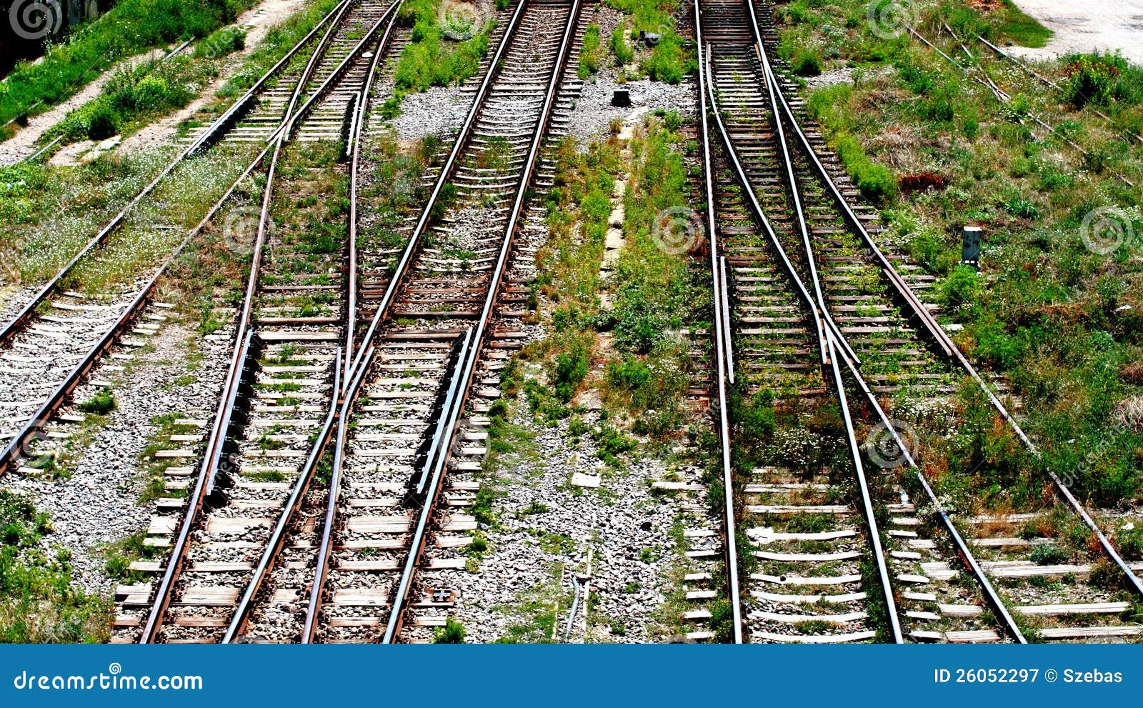 Trilhos do trem imagem de stock. Imagem de curso, grupo - 26052297