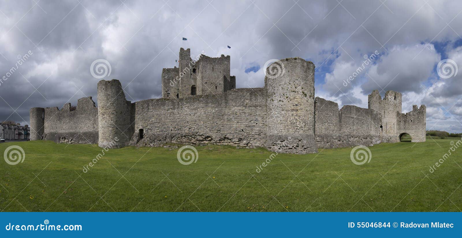 Trim castle, Ireland editorial stock image. Image of wall - 55046844