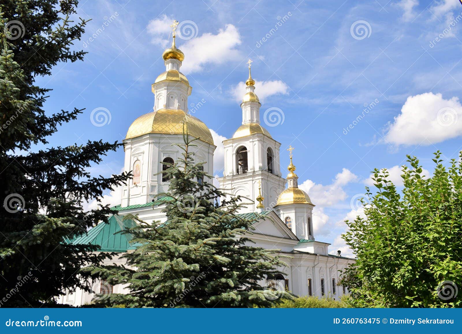 Trinity Cathedral in Holy Trinity Seraphim-Diveevo Convent, Diveevo ...
