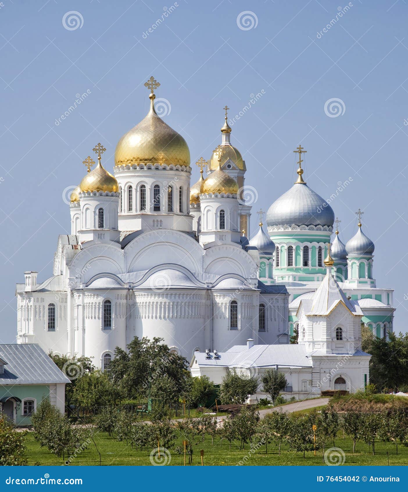 Trinity Cathedral of the Holy Trinity Seraphim-Diveevo Monastery Stock ...
