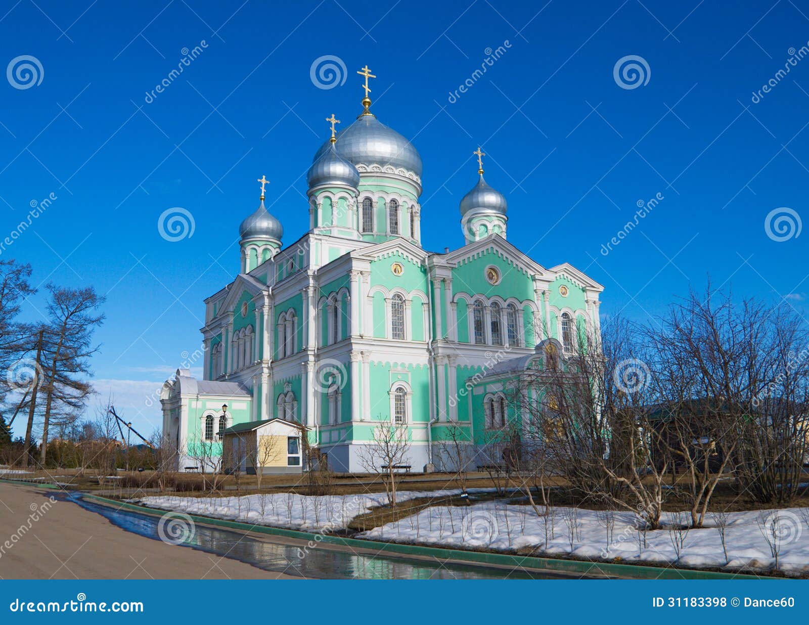 Trinity Cathedral in the Monastery in Diveevo Stock Photo - Image of ...