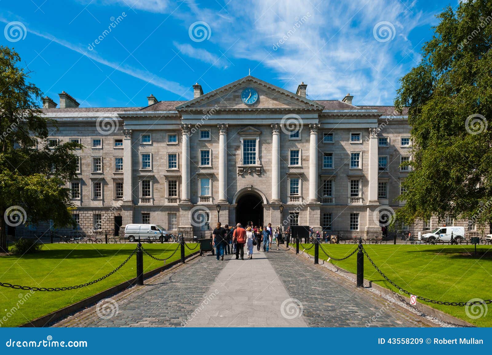 Trinity College, Dublin editorial stock image. Image of grou - 43558209