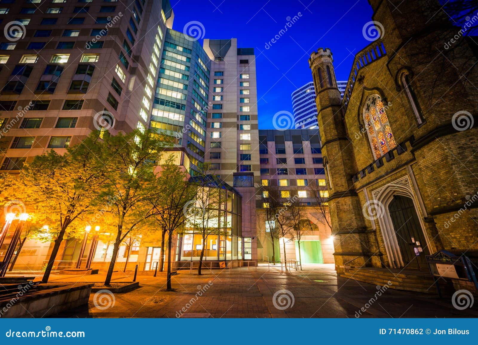 Trinity Square at Night, in Toronto, Ontario. Stock Photo - Image of ...