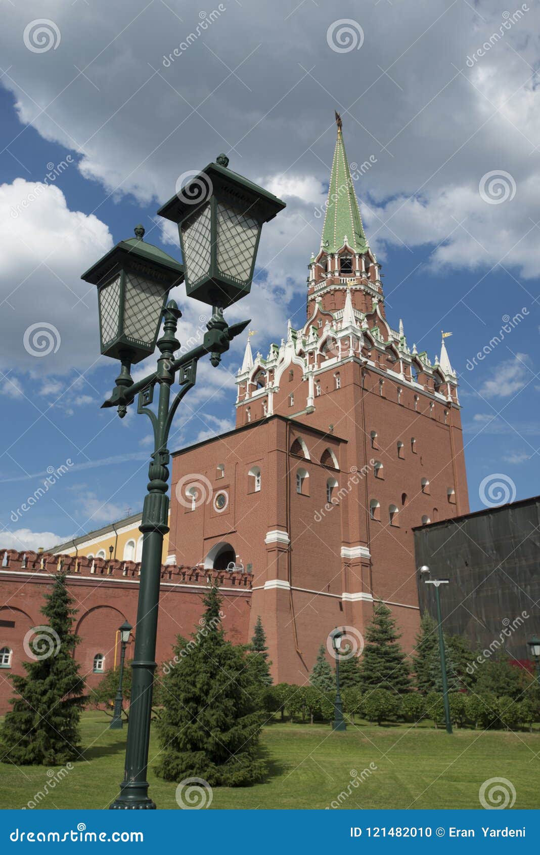 The Trinity Tower and the Kremlin Walls, Moscow Russia Stock Photo ...